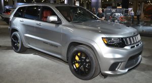 Jeep’s 707HP Grand Cherokee Trackhawk Looks Even Better In Silver ...