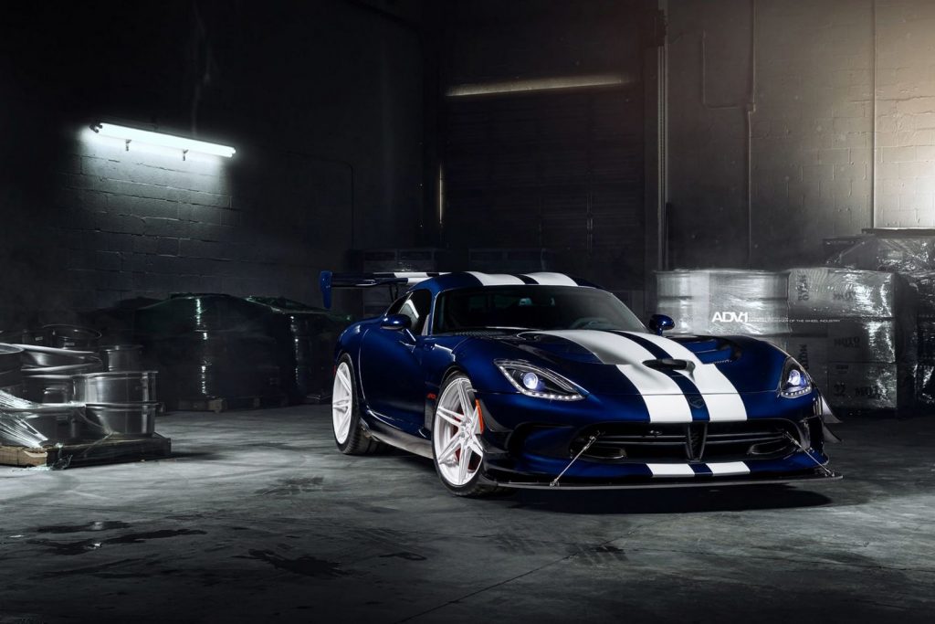 Dodge Viper ACR Slips Into White ADV.1 Wheels | Carscoops
