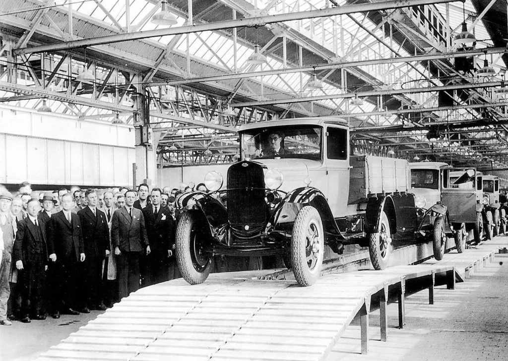 Ford Pioneered The First Assembly Line 104 Years Ago Today [w/Video ...