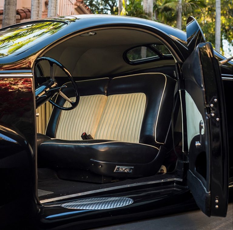 Highly-Modified Lincoln Zephyr Belongs To Gotham City | Carscoops