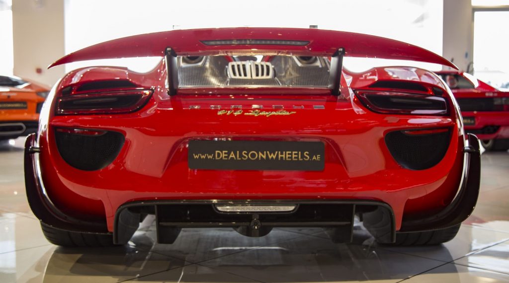 Red Porsche 918 Spyder Weissach Even Stands Out In Dubai | Carscoops