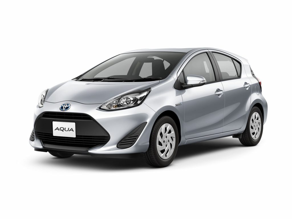 Toyota Prius C 2022 White