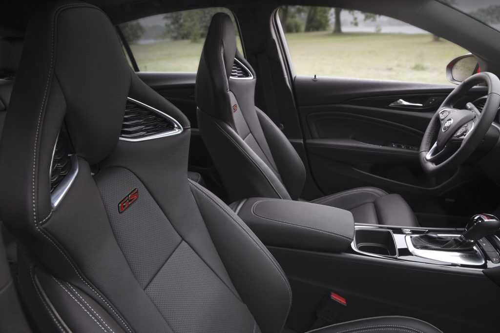 2018 Buick Regal GS Shows Up With 310HP V6 And Clever AWD | Carscoops