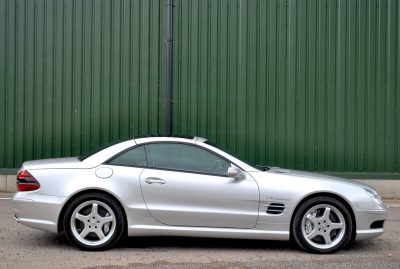 Is The Mercedes-Benz R230 55 AMG The Best Looking Modern SL? | Carscoops