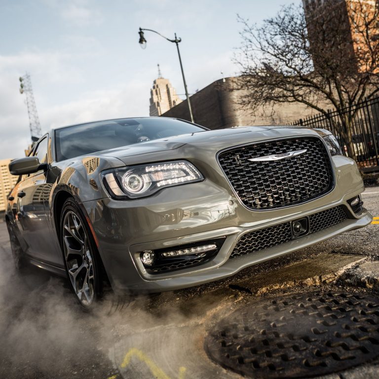 FCA Shakes Up The Chrysler 300 Line For 2018 | Carscoops
