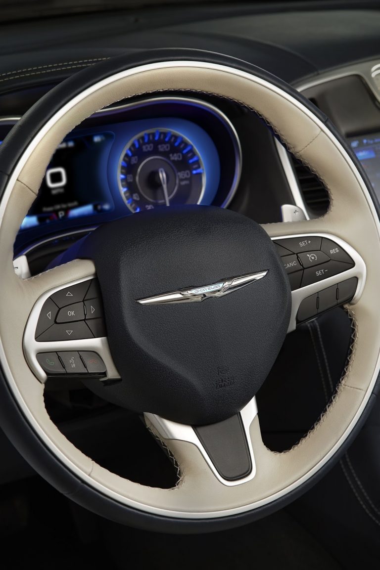 FCA Shakes Up The Chrysler 300 Line For 2018 | Carscoops