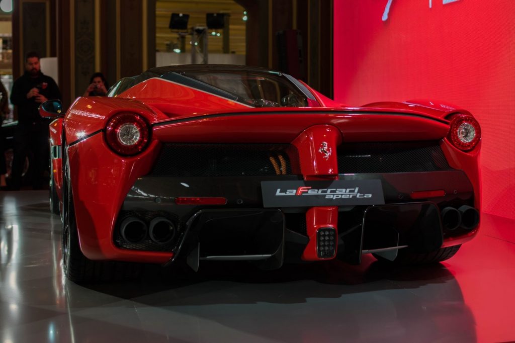 Ferrari Unveils Rosso Corsa LaFerrari Aperta In Melbourne | Carscoops