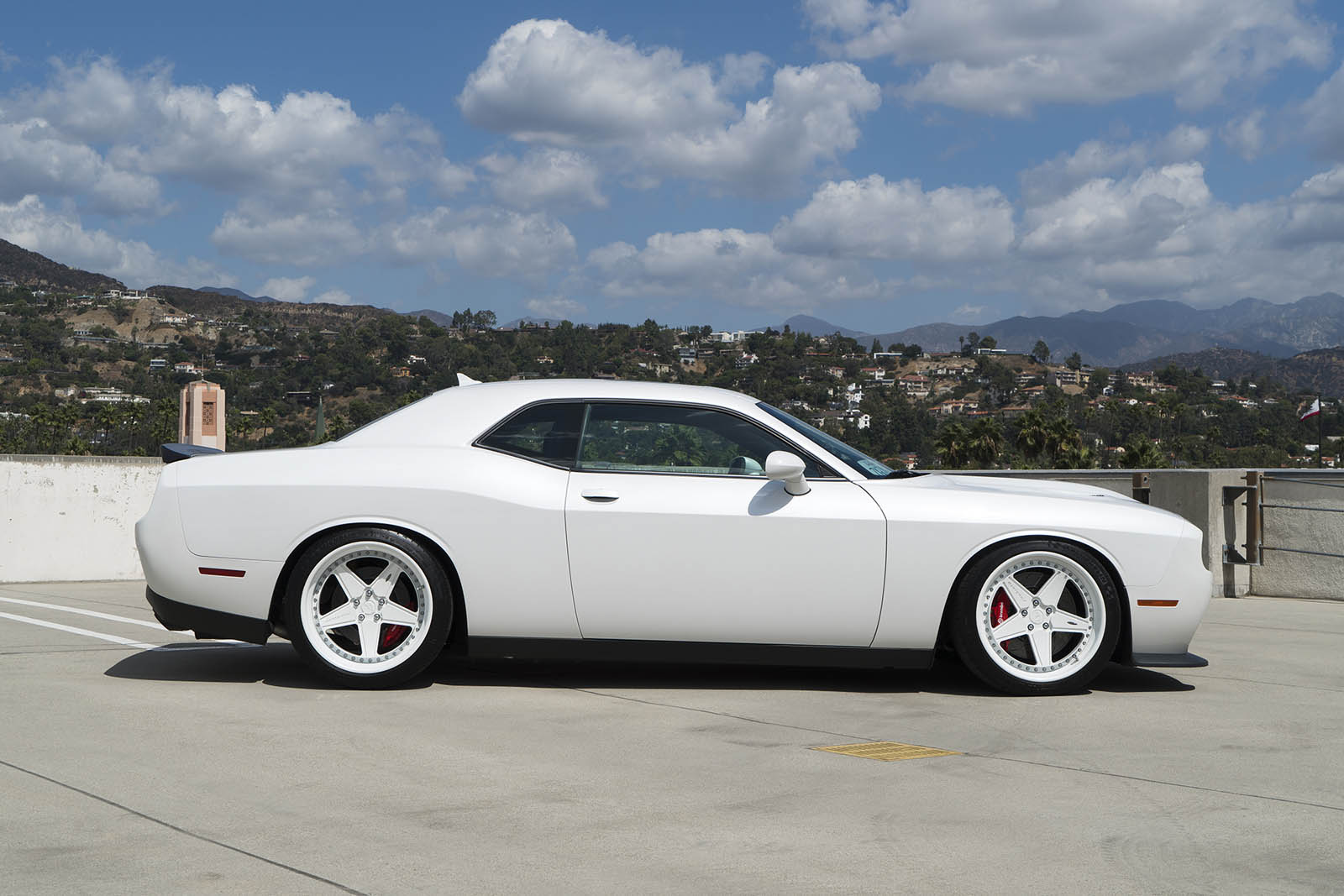 Challenger Hellcat Ready To Storm The Strip On Fat Forgiato Rollers ...