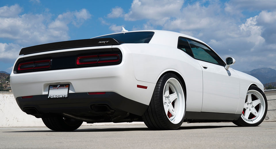 Challenger Hellcat Ready To Storm The Strip On Fat Forgiato Rollers ...