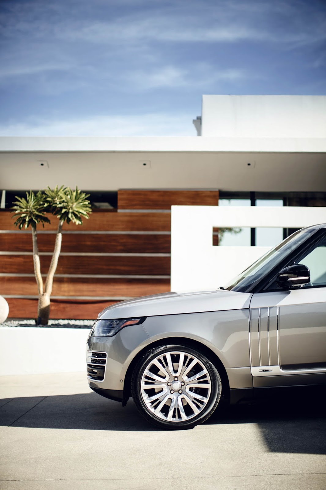 Range Rover SVAutobiography Will Cost You Over $200k | Carscoops