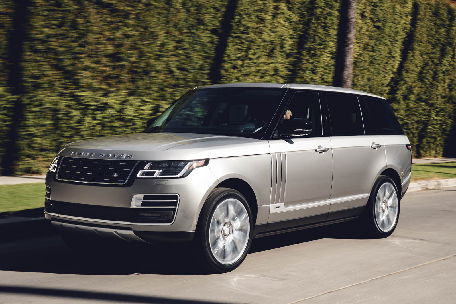 Range Rover SVAutobiography Will Cost You Over $200k | Carscoops