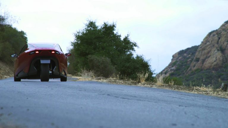 Crowdfunded Sondors EV Debuts In LA With A $10,000 Price As An Elio ...