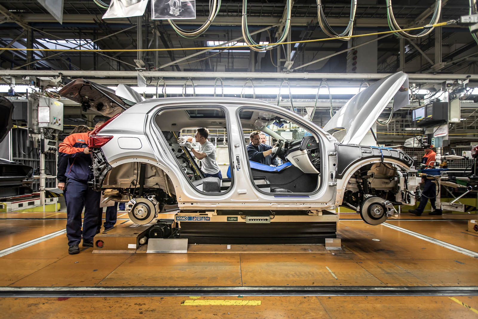First Volvo XC40s Are Rolling Off The Assembly Line In Belgium | Carscoops