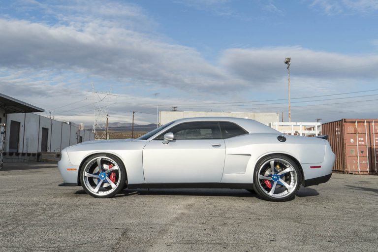 Widebody Kit And Huge Alloys Make The Challenger SRT Look Even More ...