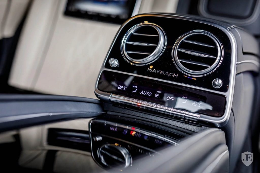 $830k For A Mercedes-Maybach S600 Pullman Is Quite A Stretch | Carscoops