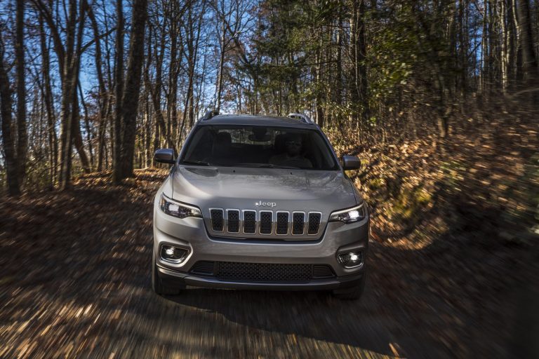 2019 Jeep Cherokee Pricing Starts At $25,190 | Carscoops
