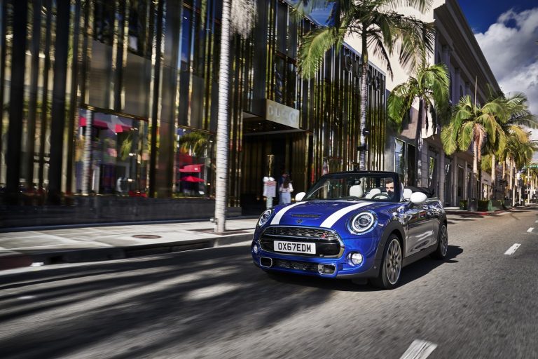 2019 MINI Hatch And Convertible Get A Facelift For Detroit | Carscoops