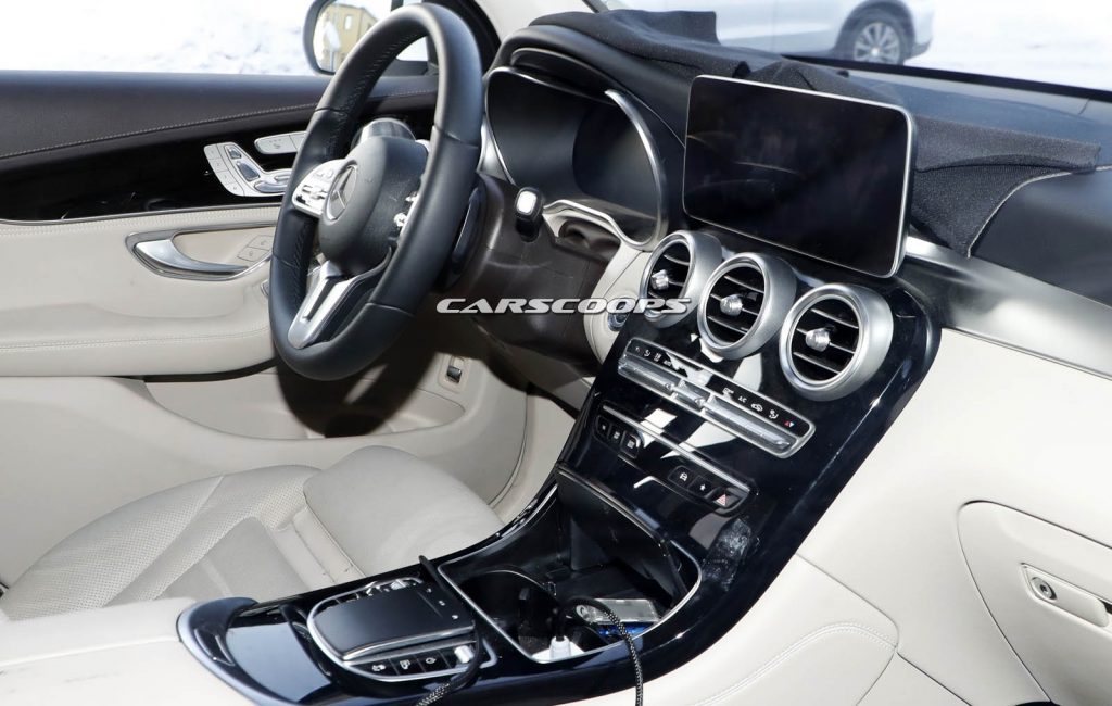 Take A Look Inside The Updated 2019 Mercedes-Benz GLC | Carscoops