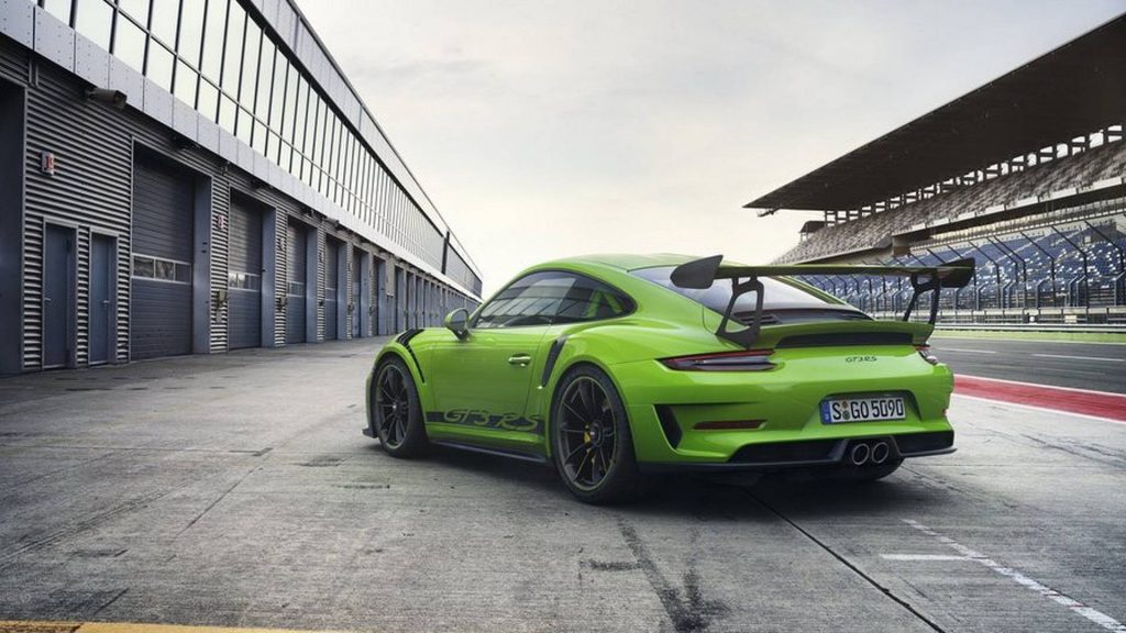 2018 Porsche 911 GT3 RS Leaks With New Face And More Grunt | Carscoops