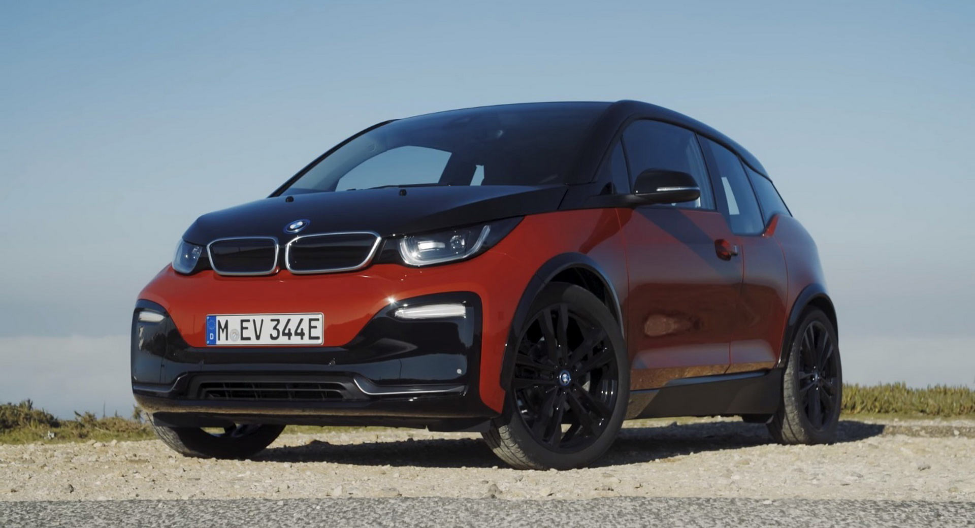 BMW i3S Might Just Be The World’s First Electric Hot Hatch | Carscoops