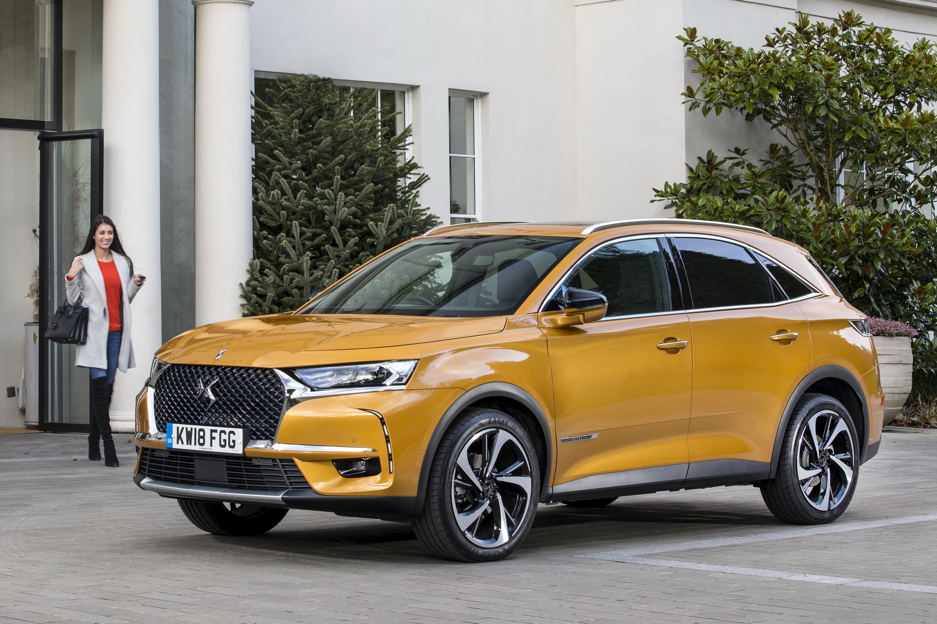 DS7 Crossback Arrives In The UK Ready To Steal The Show (50 Pics ...