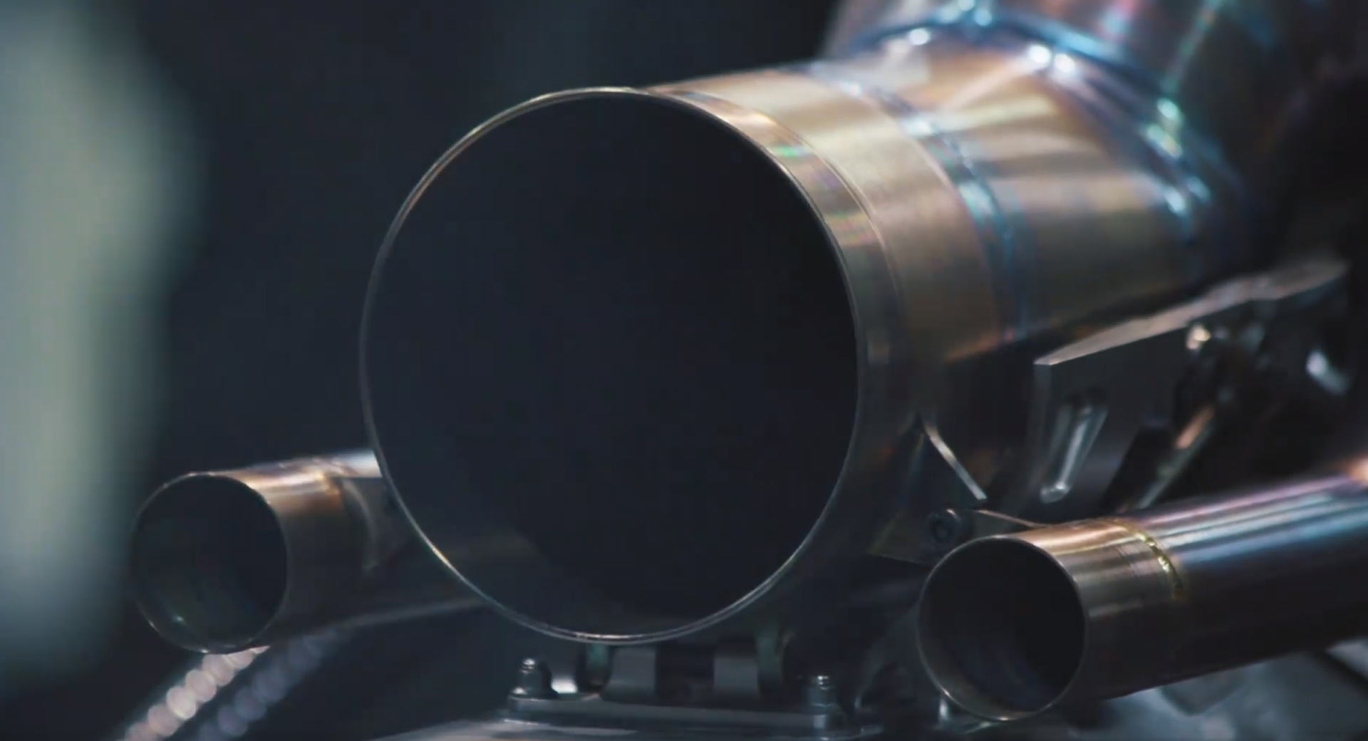 Ferrari And Mercedes Fire Up Their 2018 F1 Engines | Carscoops