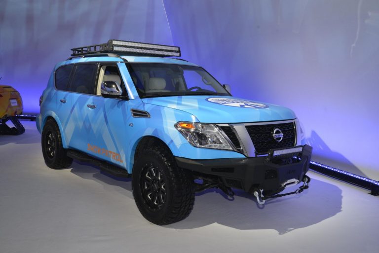 Nissan 370Zki And Armada Snow Patrol Look Even Wackier In Person ...