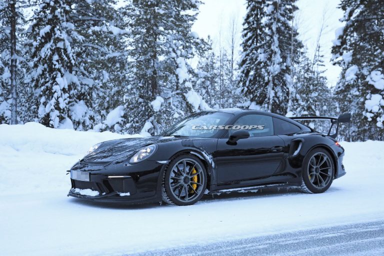 See The 2019 Porsche 911 GT3 RS Facelift Undisguised | Carscoops