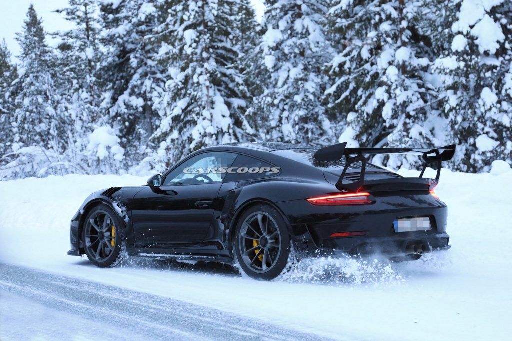 See The 2019 Porsche 911 GT3 RS Facelift Undisguised | Carscoops