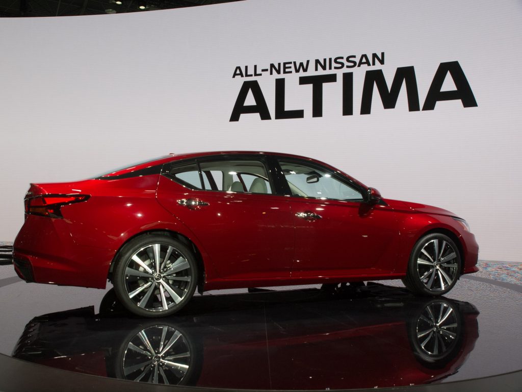 2019 Nissan Altima Revealed, Gets AWD Option And 2.0L Turbo | Carscoops