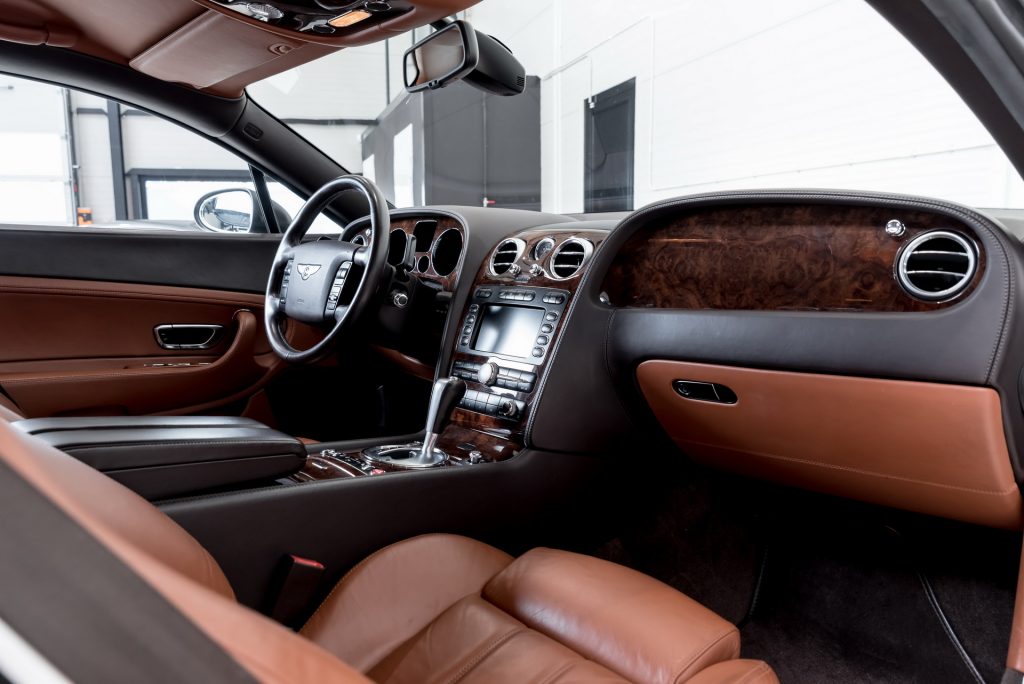 Forget The Bentayga, This Is The Off-Road Bentley We Really Want ...