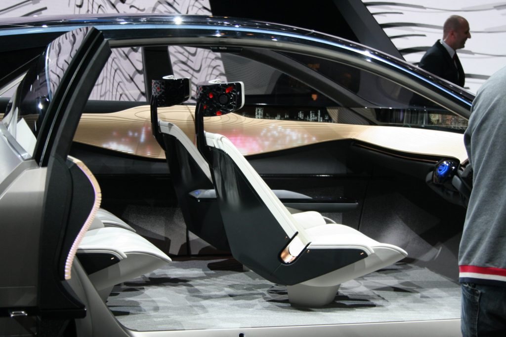 Nissan Debuts Spiffy IMx KURO Concept In Geneva | Carscoops
