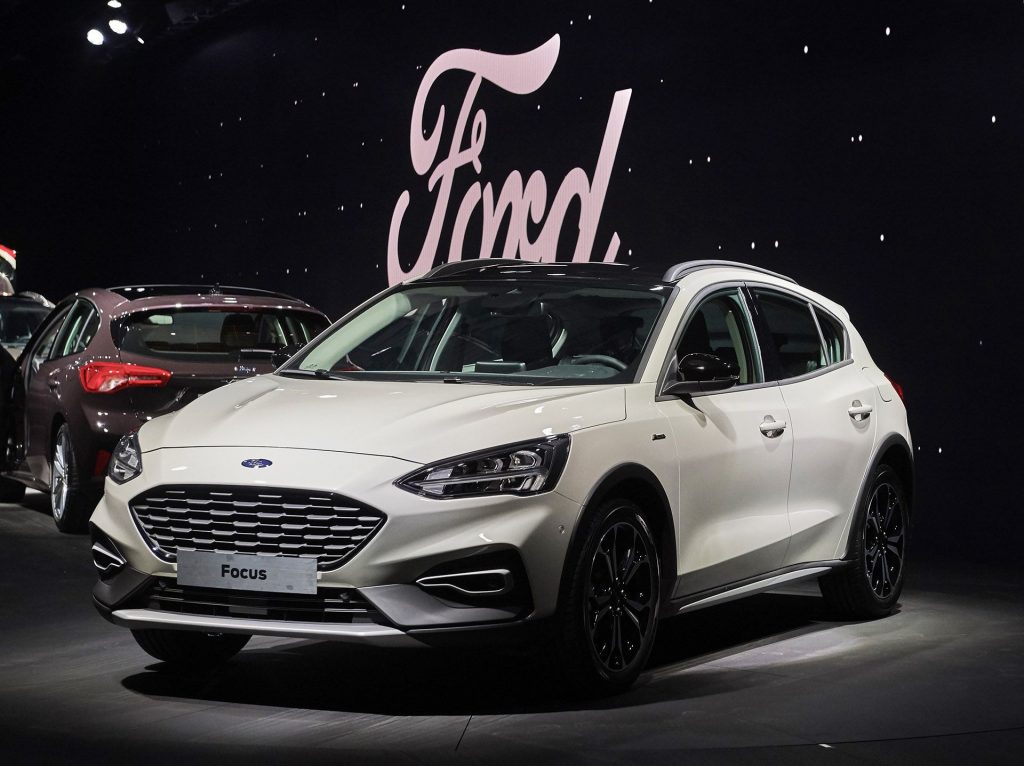 New Ford Focus Active Versus Subaru Crosstrek Because High-Riding ...