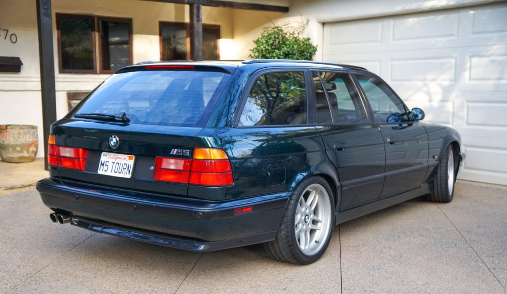 Oxford Green BMW E34 M5 Touring Is Just Pure Wagon Porn | Carscoops