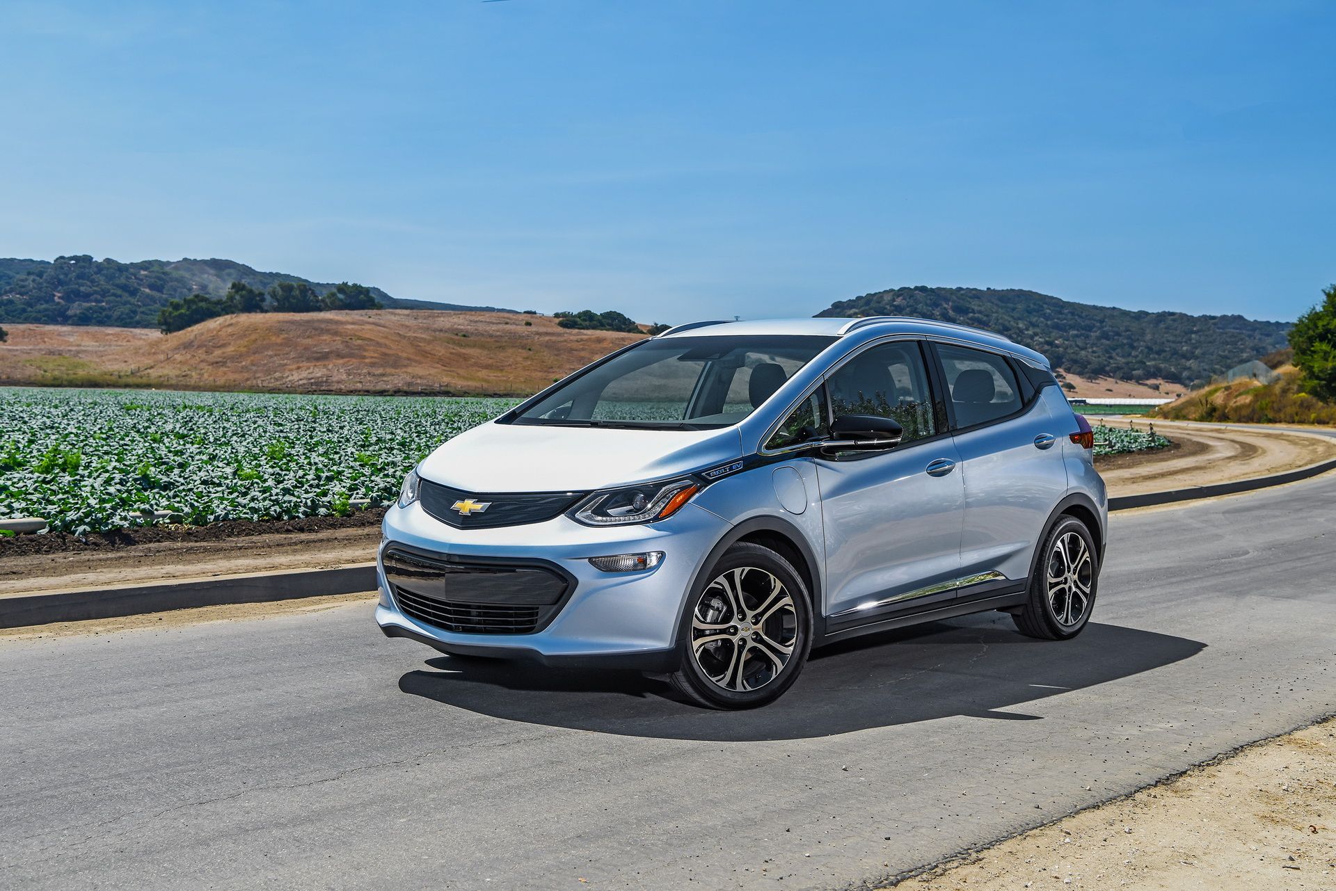2019MY Chevrolet Bolt To Get New Smartphone Interface And Colors ...