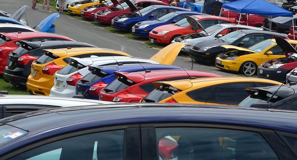 Regular Car Reviews Tries To Find Which Focus Is The Best Focus | Carscoops