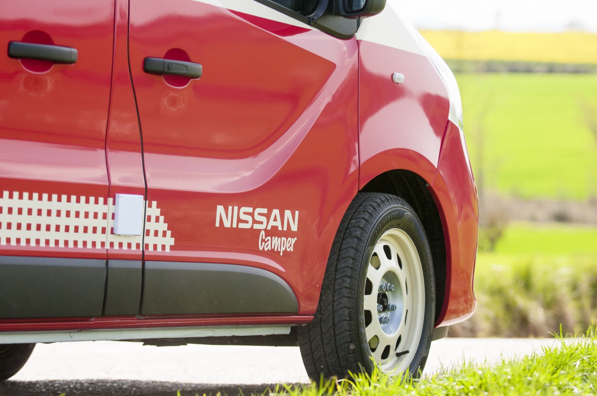 Go On Holiday With Nissan’s New e-NV200 And NV300 Camper Vans | Carscoops