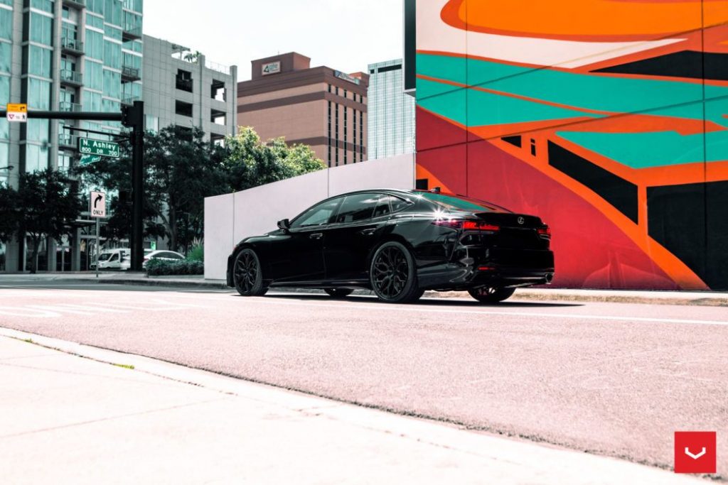 Fifth-Gen Lexus LS Can Rock A Dark Theme As Well As Any Car | Carscoops