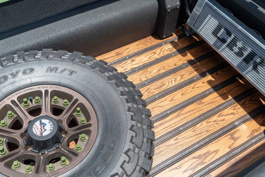 Bruiser Conversions 6×6 Is A Six-Wheel Jeep Wrangler With A 450HP LS3 ...