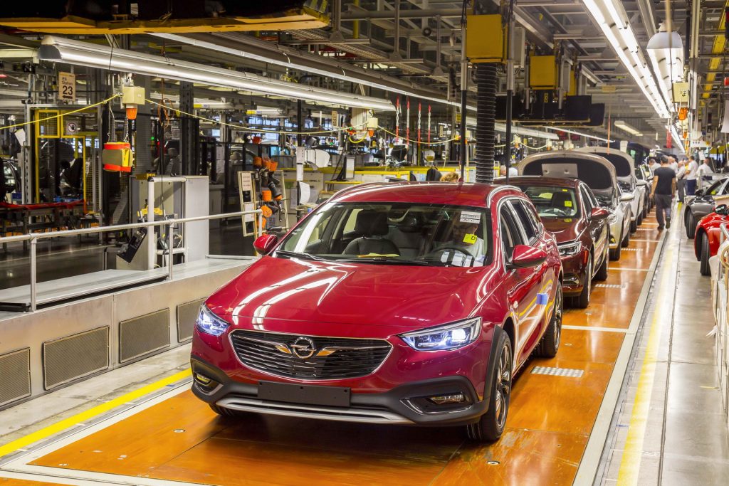 Opel Will Paint Your Insignia Any Color You Want For 5,900 Euros ...