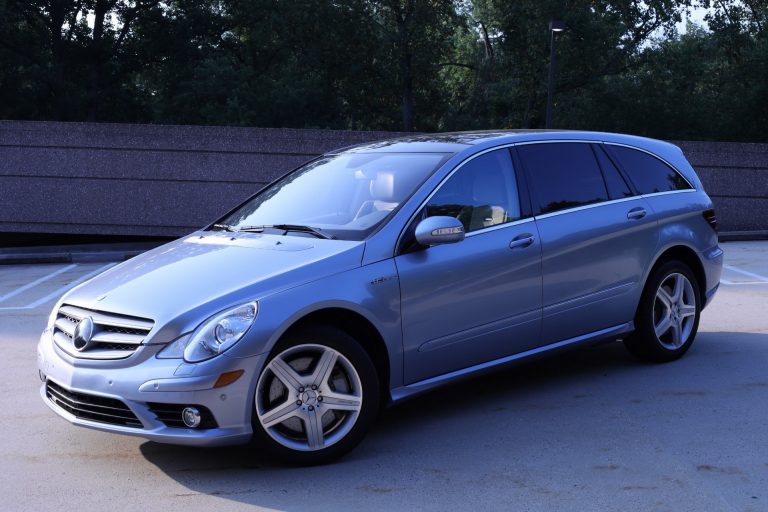 2007 Mercedes R63 AMG Is A Very Fast, And Very Unpopular, Oddity ...