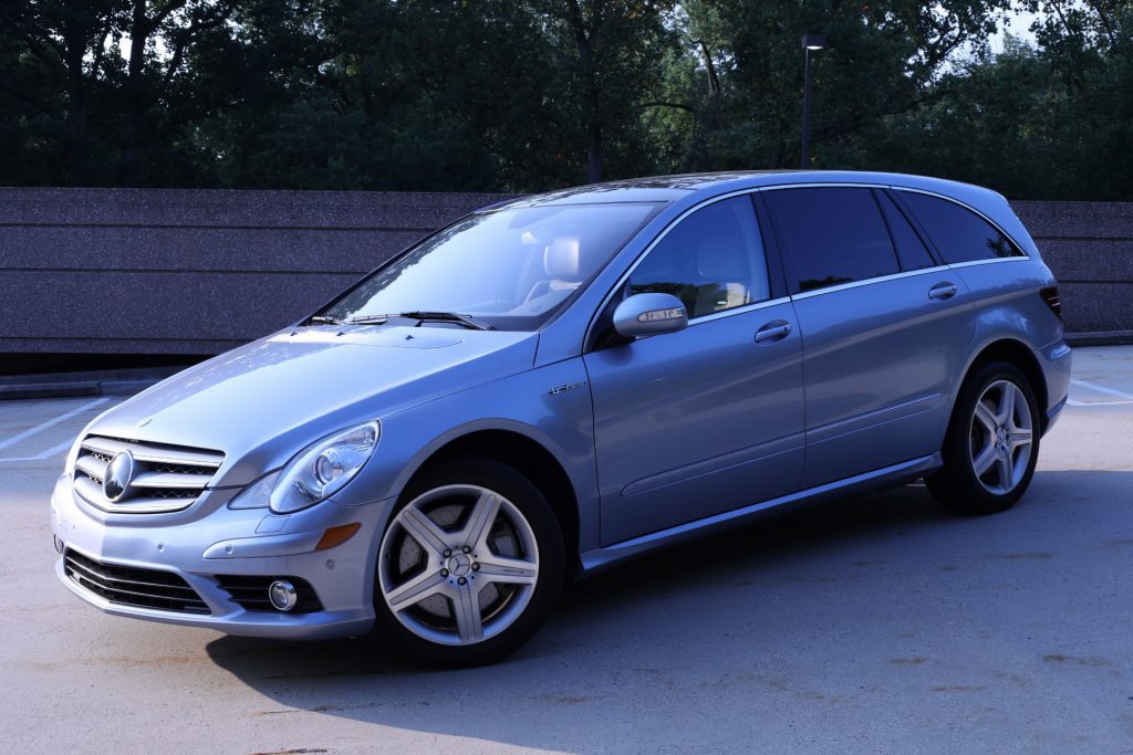 2007 Mercedes R63 AMG Is A Very Fast, And Very Unpopular, Oddity ...