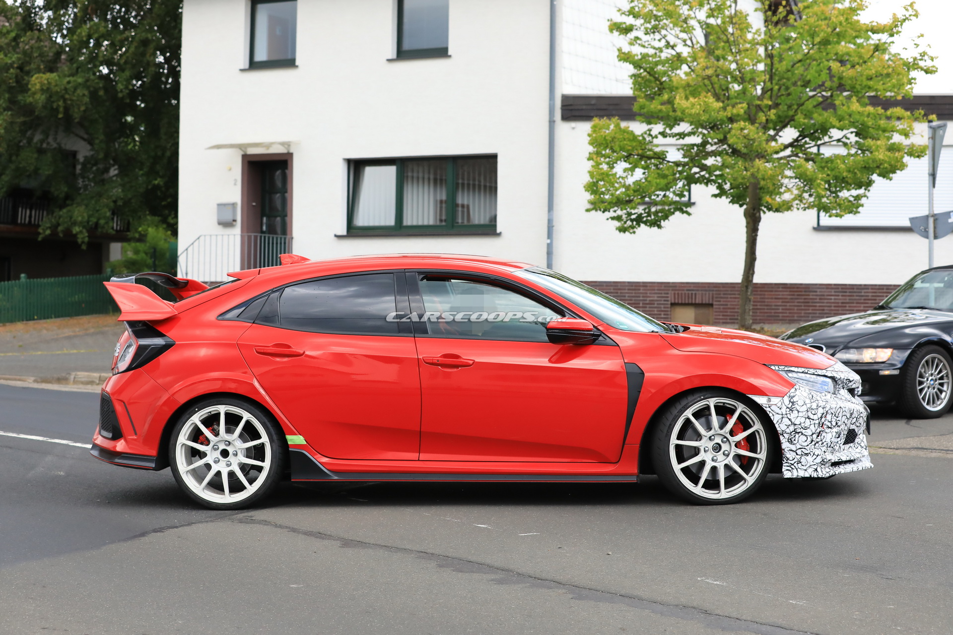2019 Honda Civic Type R Facelift Spied With New Bumpers And Both Small ...