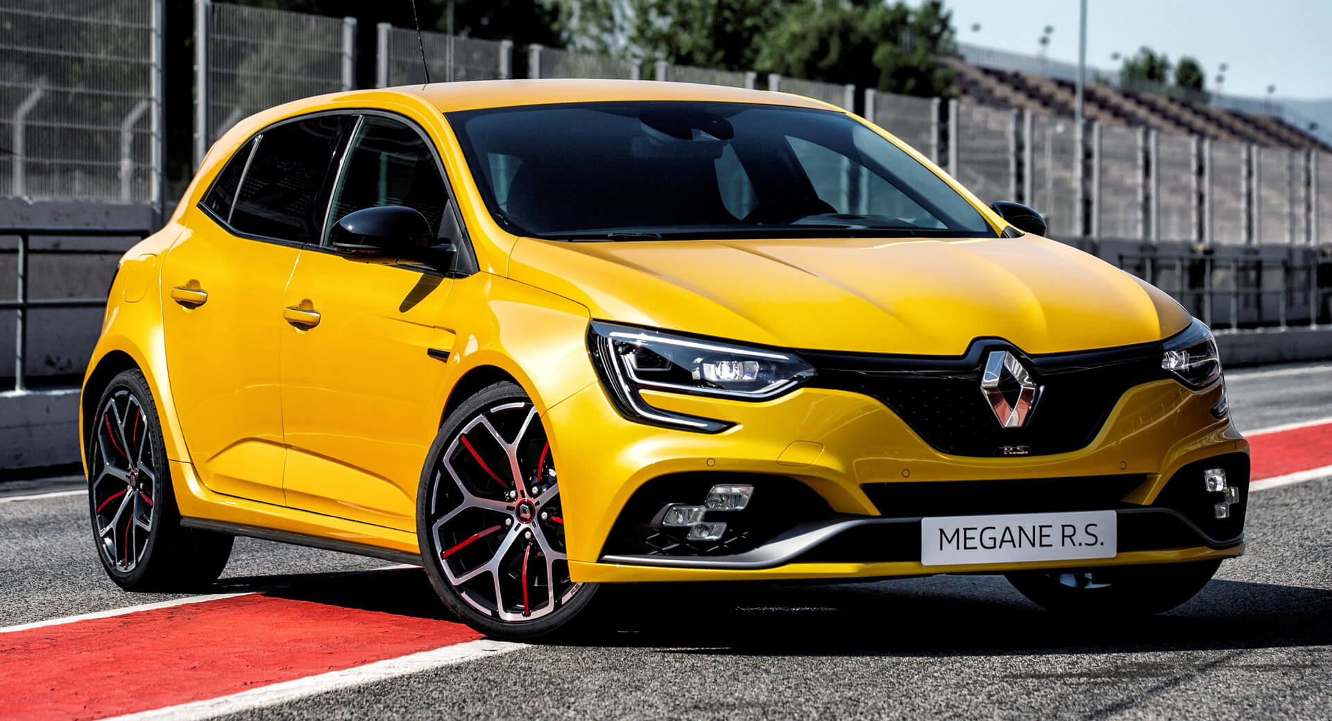 New Renault Megane RS Trophy With 296HP Is The Most Potent And Extreme ...
