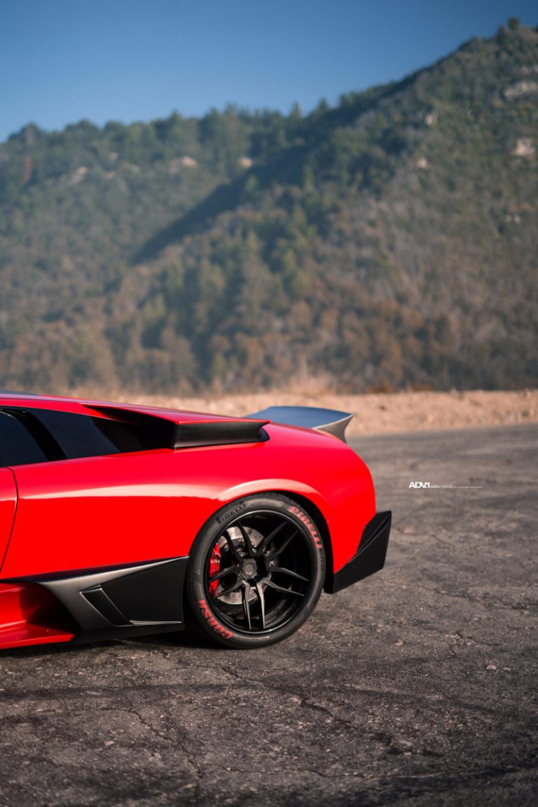 Rear-Wheel Drive Lamborghini Murcielago Lights Up Its Tires With Ease ...