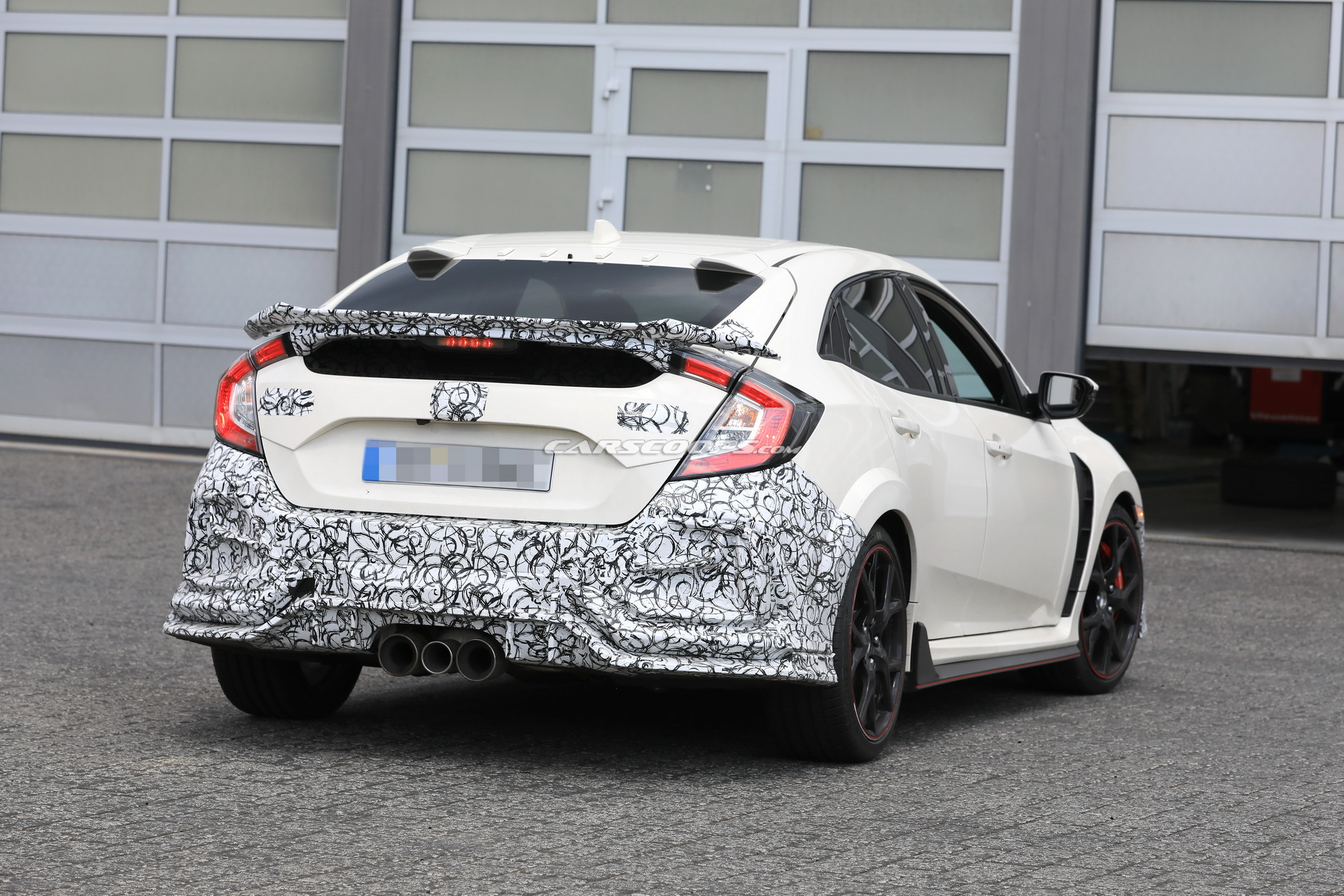 2019 Honda Civic Type R Facelift Spied With New Bumpers And Both Small ...