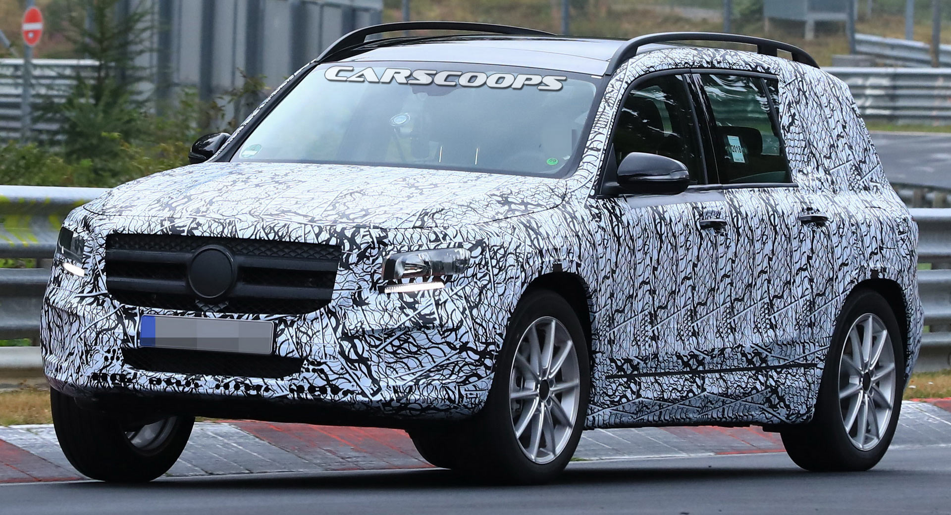 2019 Mercedes GLB Sheds More Camo, Shows Off Its Boxy Lines | Carscoops