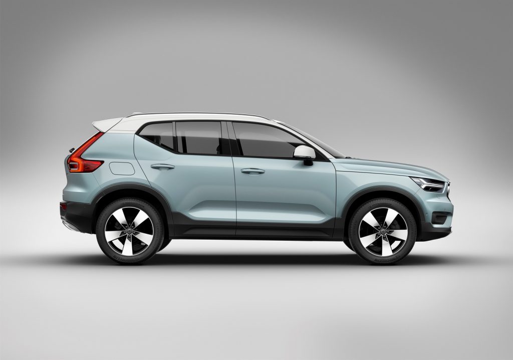 Volvo XC40 Gains Three-Cylinder Engine In T3 Flavor | Carscoops