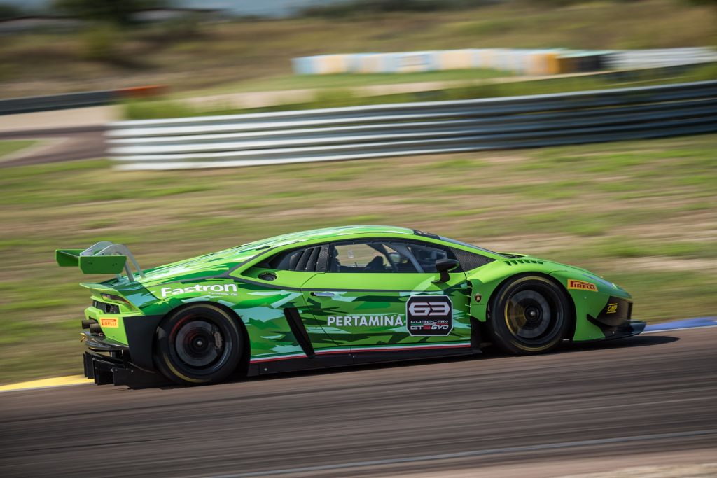 Lamborghini Rolls Out Updated Huracan GT3 Evo Racer | Carscoops