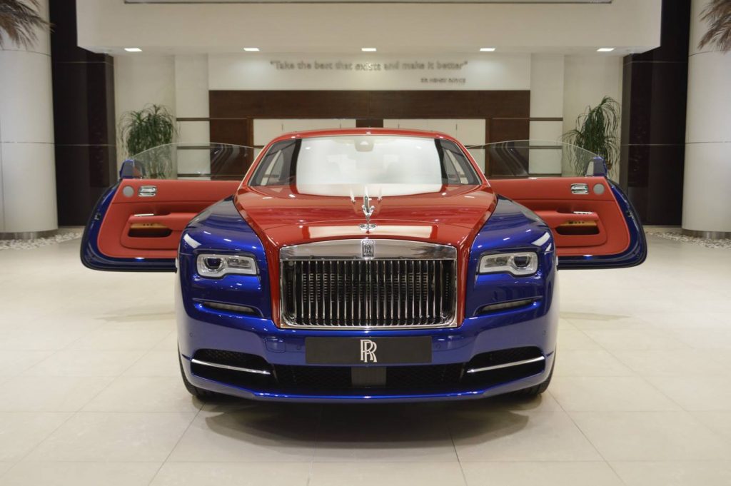 Rolls-Royce Wraith Makes A Bold Statement With Bespoke Paint Scheme ...